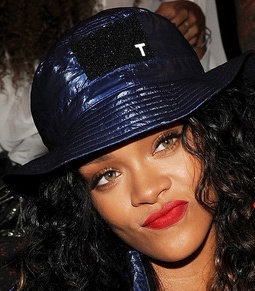CBS Pulls Rihanna’s NFL Intro for Good After She Trashes Network ...