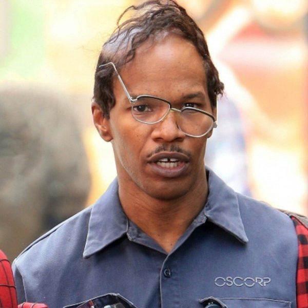 Most hilarious memes of Jamie Foxx singing the national anthem | Page 4 ...