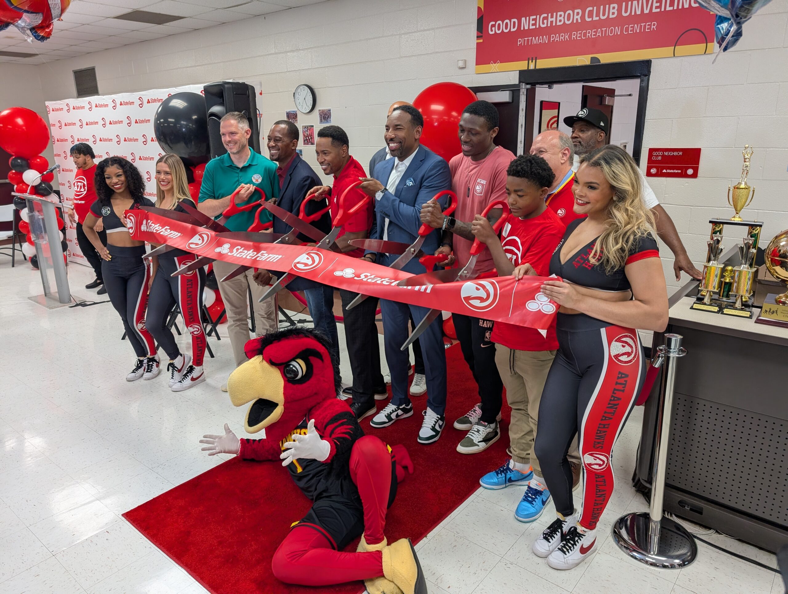 Mayor Andre Dickens, Atlanta Hawks, State Farm Unveils 12th Good ...