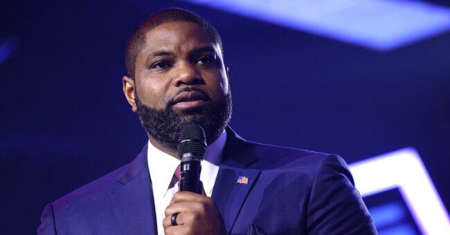 Donalds inching closer to becoming first-ever Black Florida governor ...